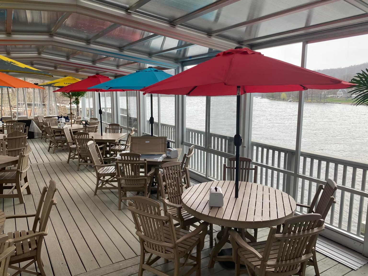 Restaurant Enclosures by Roll-A-Cover Retractable EnclosuresAmerica's ...