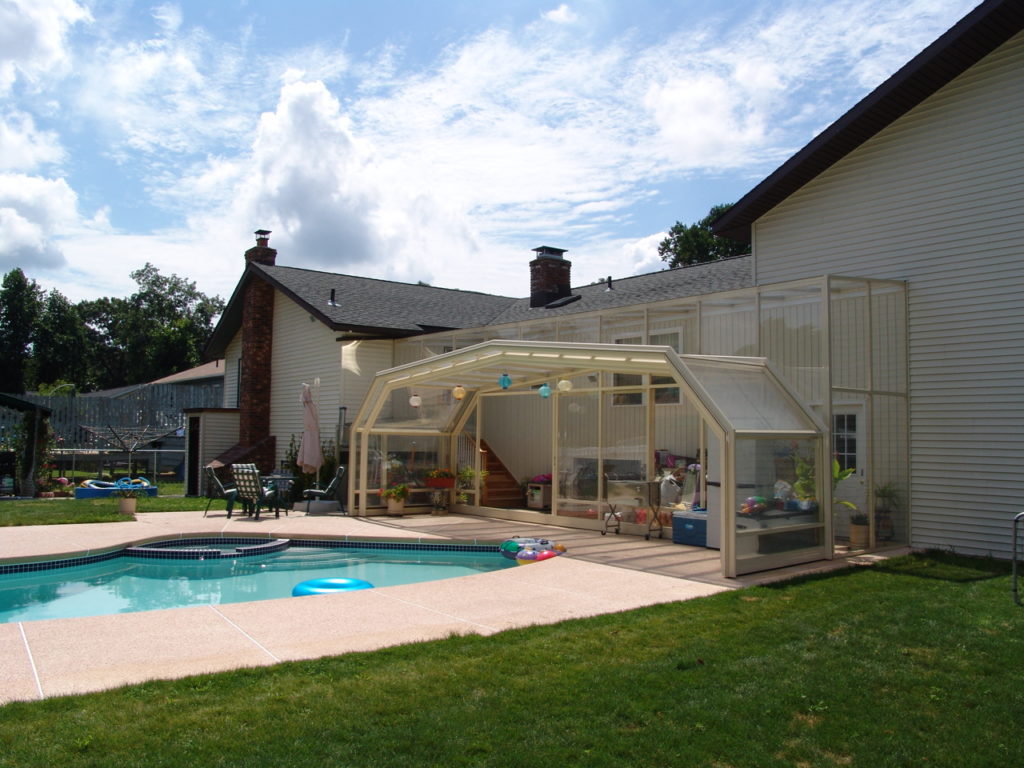 Connecticut Glass Pool Enclosure Manufactured by Roll-A-CoverAmerica's ...